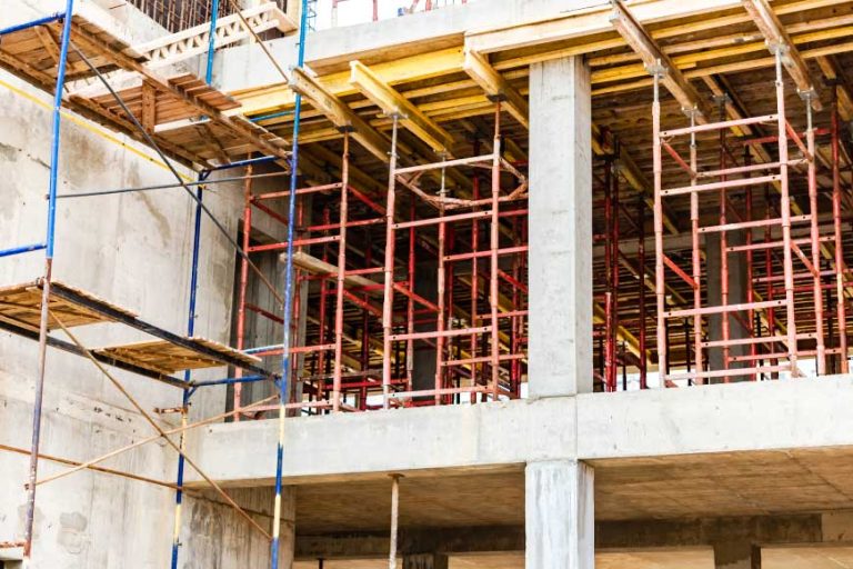 Plastic Cone Bekisting Pada Proyek Konstruksi | Teknoscaff