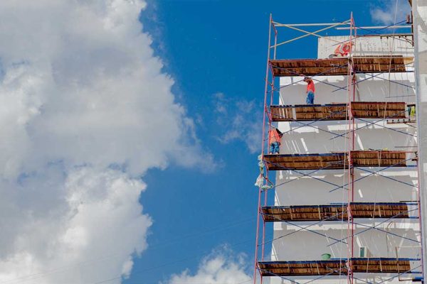 Teknik Instalasi Tangga Scaffolding yang Benar