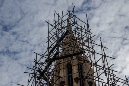 Steger (Perancah): Pengertian, Jenis, dan Ukurannya