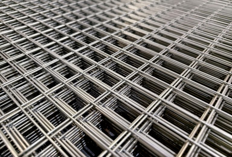 Besi Wiremesh: Material Penting untuk Penguatan Struktur Beton