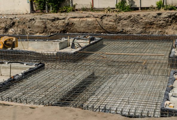 Bekisting Cor: Pengertian, Keunggulan, Fungsi, dan Cara Pemasangan yang ...